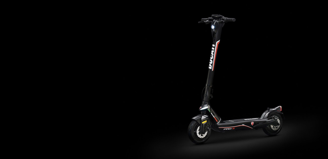 Купить Электросамокат Ducati E-Scooter Pro-III, черный — цена, описание ...